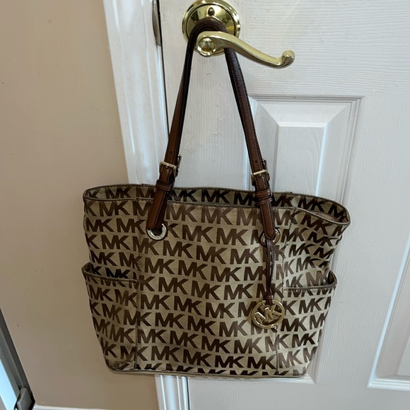 Bags | Michael Kors Signature Handbag | Poshmark